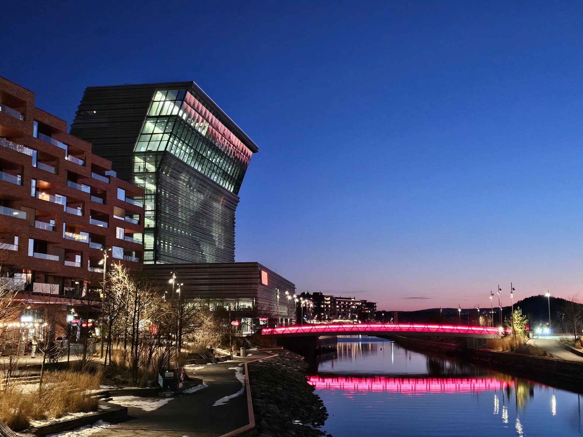 Oslo Torp to city centre :: oslo-korttidsleie